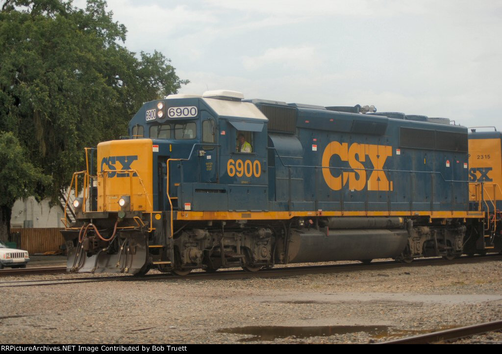 CSX Mother Slug 6900-2315 working during TS Beryl